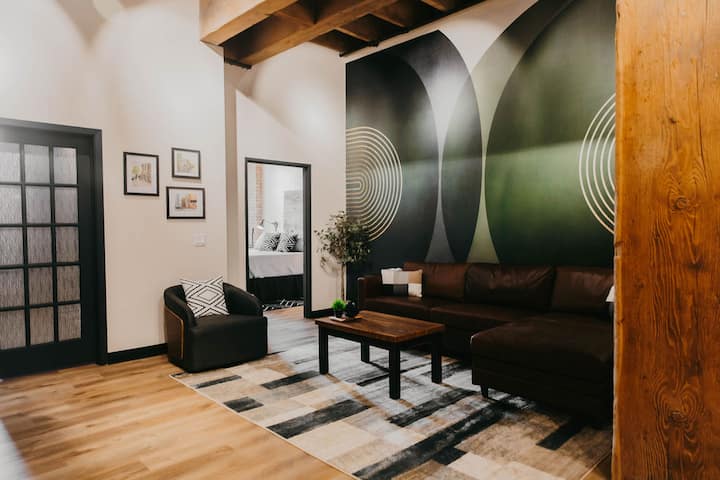 Bridgeman Loft | The Brix | Pool In Canal Park! - Duluth, MN