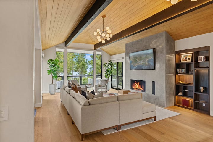 Luxury Pebble Beach 5br 6ba Newly Remodeled Home - Monterey, CA