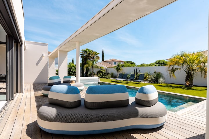 Villa Boston Piscine Sauna Plage à Pied - Vias