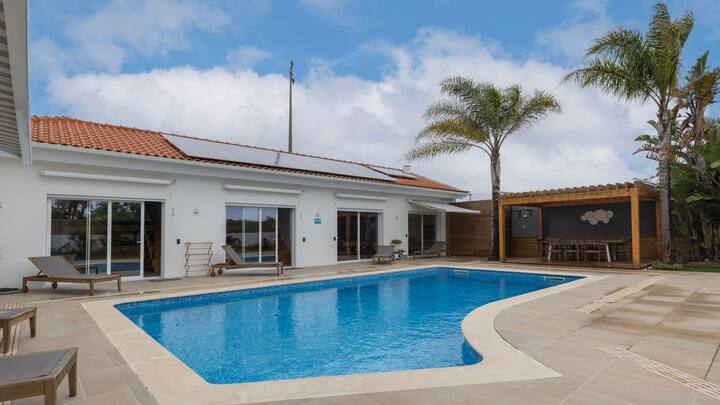Blue Sky Villa 2 By Lovelystay - Corroios