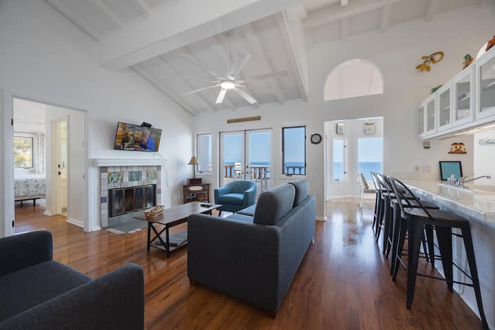 H180: Bright And Airy Villa + Ocean Views From - Santa Catalina Island, CA