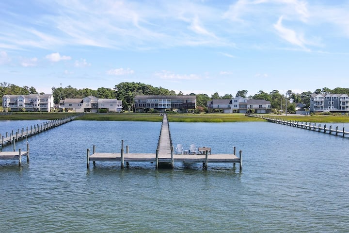Starfish On The Channel - New Waterfront Townhome! - Chincoteague, VA