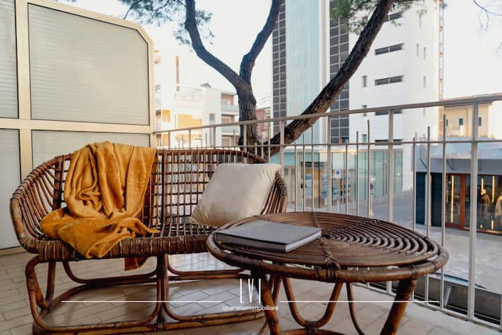 3-room Apartment In Piazza Brescia, 50m To Sea. - Lido di Jesolo