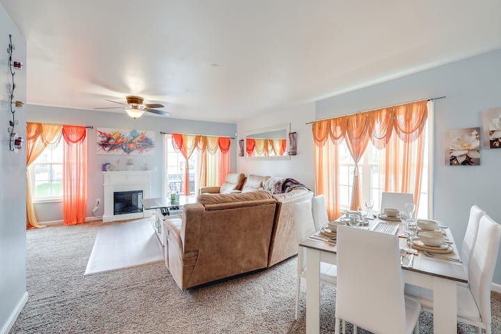 3 Mi To Dtwn: Townhome W/ Deck In Dover - Dover, DE
