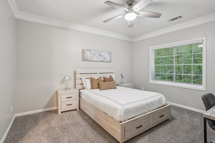 Crest At East Cobb 1826b I Spacious 2bd 2bt - Marietta, GA