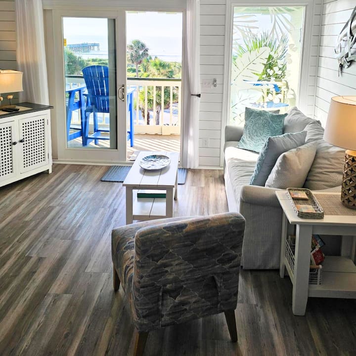 Oceanfront Condo W/pool & Fishing Pier! *Unit 329* - Isle of Palms, SC