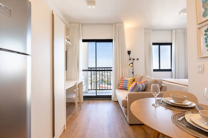 Ibiza Home | Pool & Amazing View · High Floor - Curitiba