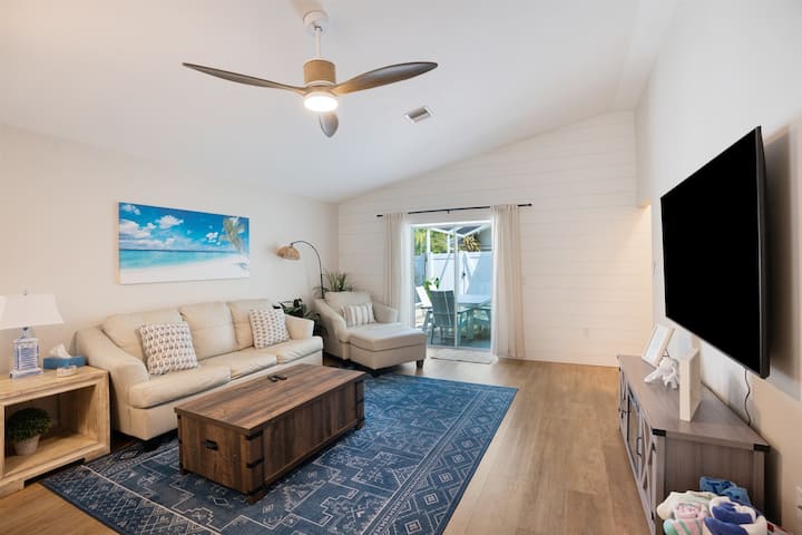 Seaglass: New Renovation Sleeps 12, Saltwater Pool - Sarasota