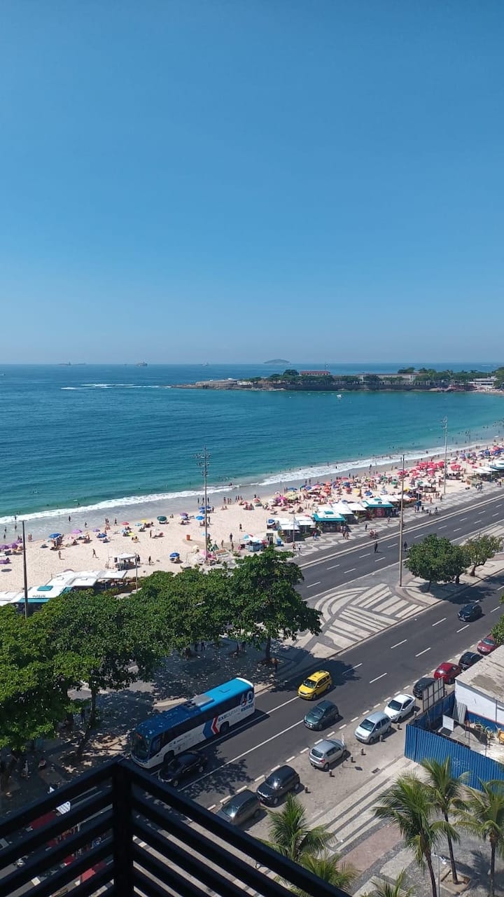 Apto Beira-mar Na Rua Do Metrô - Ipanema