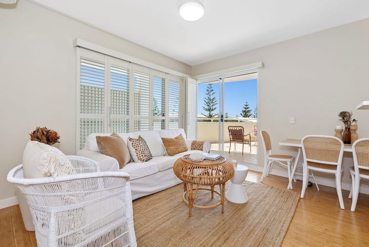 The Pool Resort 1202 - North Facing Apt - 1 Br - Tweed Heads