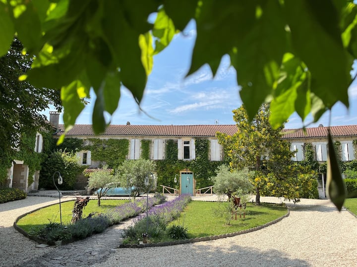 Le Domaine Du Châtelard, 7 Chambres - Angoulême