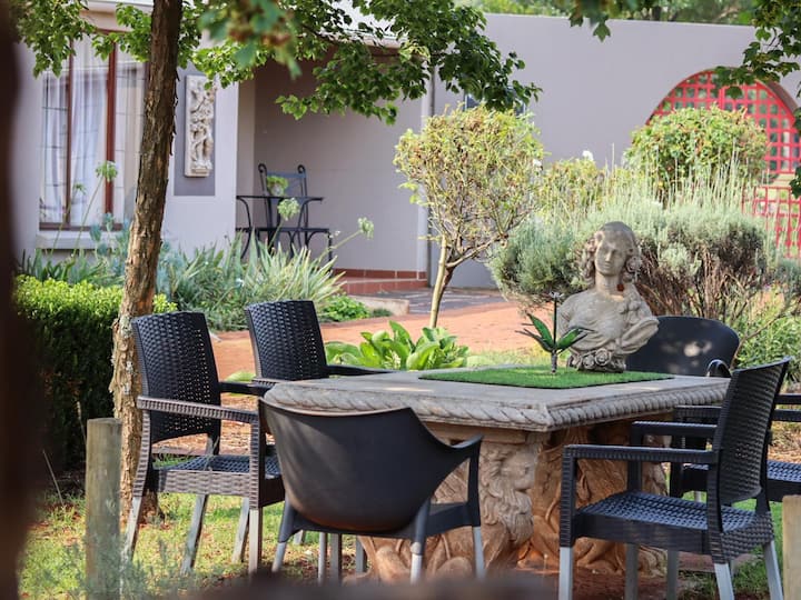 Cottage 2 - Tierpoort