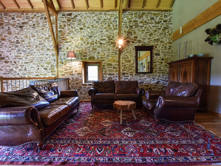 Ferme Dans Les Pyrénées Avec Piscine - France