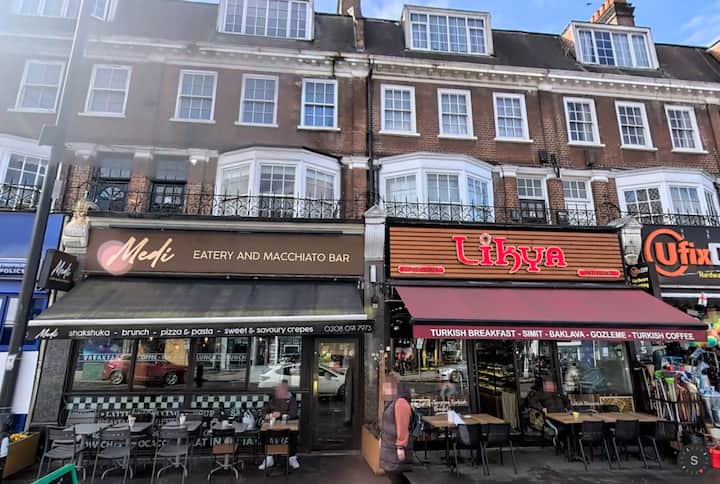 2 Min Walk To Golders Green Station (2) - London