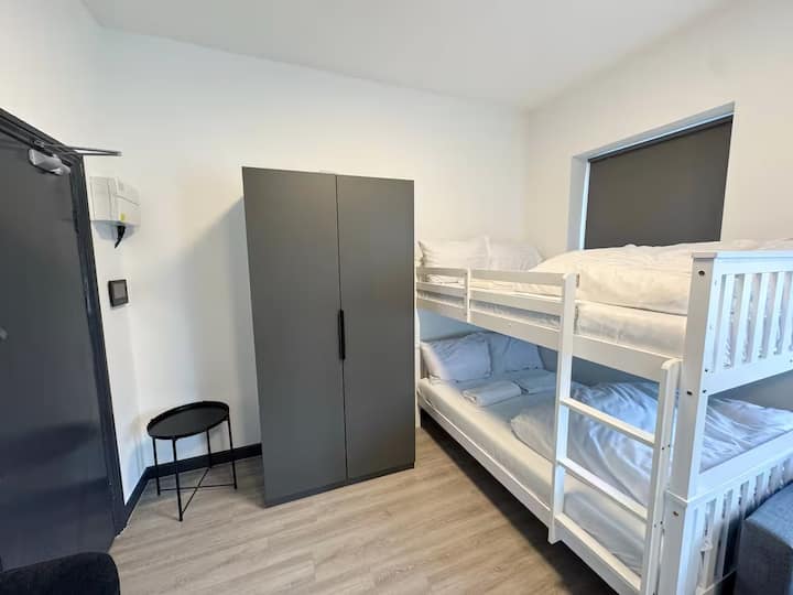 2 Min Walk To Golders Green Station (5) - Londres