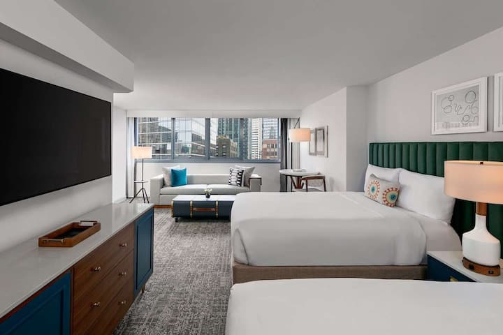 You Found It! 3 Relaxing Units, Pets Allowed! - Chicago, IL
