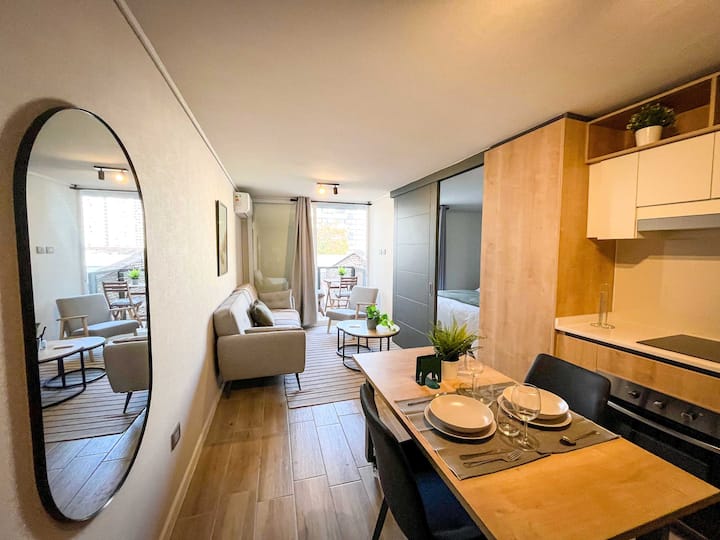 Hom I Departamento 1d1b  Metro Parque Bustamante - Santiago