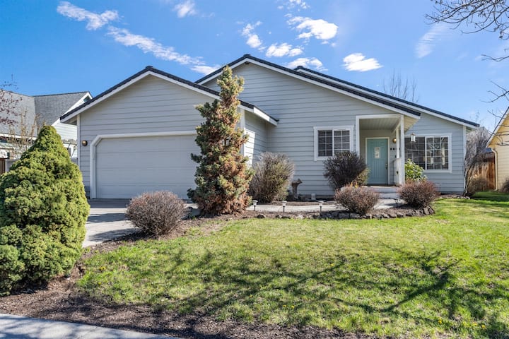 Bluebird Day - Casa Virginia - 30 Day Min - Bend, OR