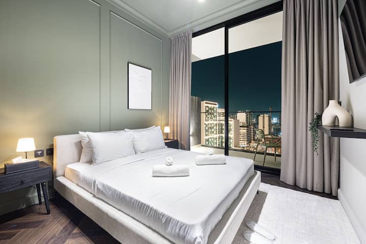 Modern 1br Retreat In Jvc With Pool & City Views - Dubai