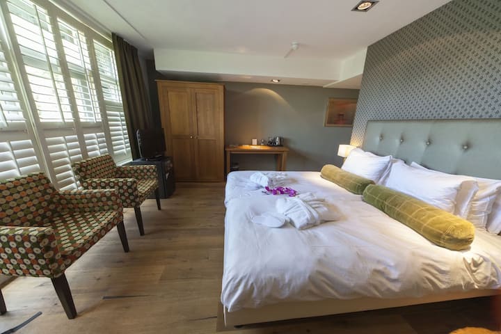 Relaxing Getaway Near Hollands Schwarzwald! Pool! - Almelo