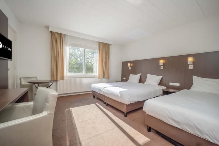 3 Family-friendly Rooms Near Efteling Theme Park - Loon op Zand