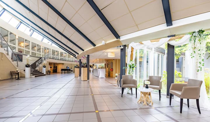 Scenic Retreat With Free Parking And Dining - Wijk aan Zee