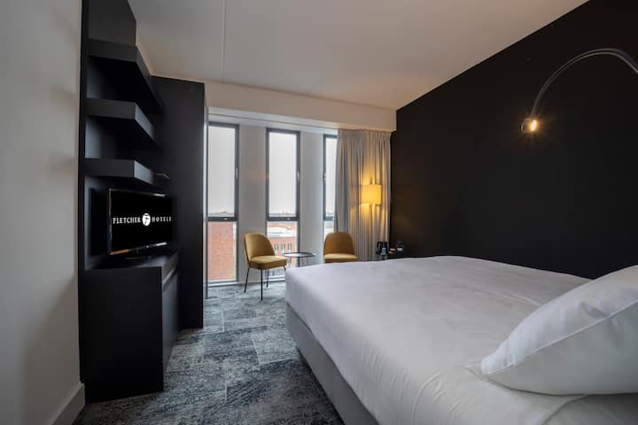 Wellness Haven With Onsite Pool And Game Room - Helmond