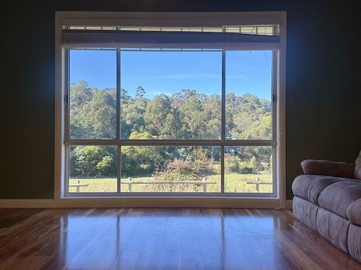 Sunlit Sanctuary At Kingston - Hobart