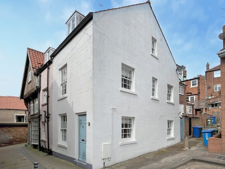Harbourside House - Scarborough