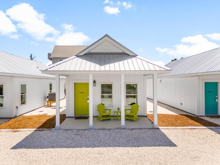 Cape Cottages - Dolphin Cottage - Cape San Blas, FL