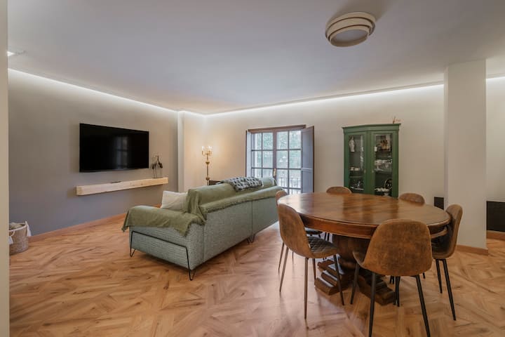 Centro Burgos Real Consulado - Burgos