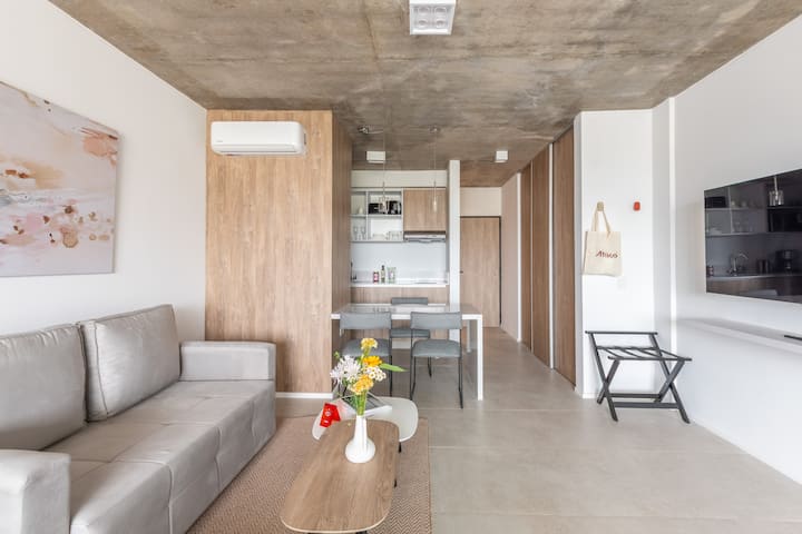 Estudio Con Terraza - San Martin, Argentina