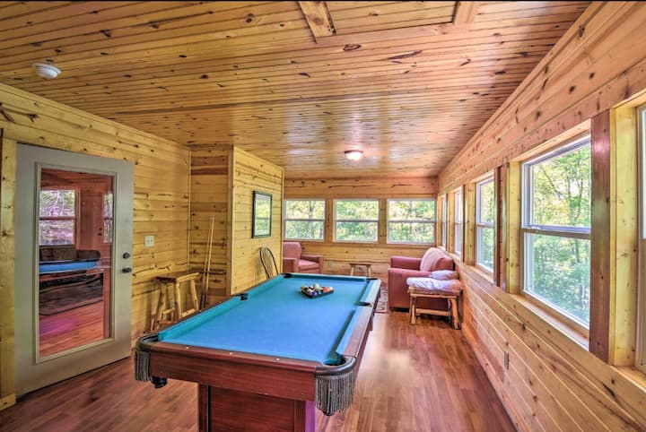 No Service Fee! Roundabout Cabin! Pool Table! - Helen, GA