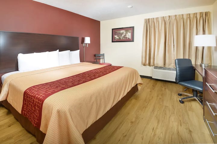Close To Lake Barkley - Free Parking, Pets Allowed - Paducah, KY