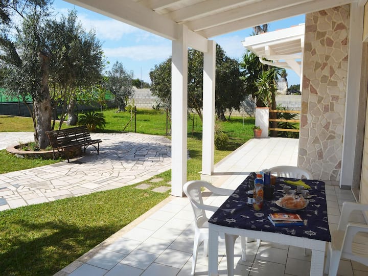 Confortable Maison De Vacances Italienne Avec Jard - Torre dell'Orso