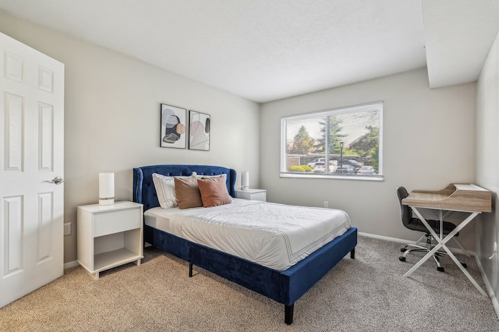 Northwoods 8099-1d I 2 Bed 2 Bath - Polaris, OH