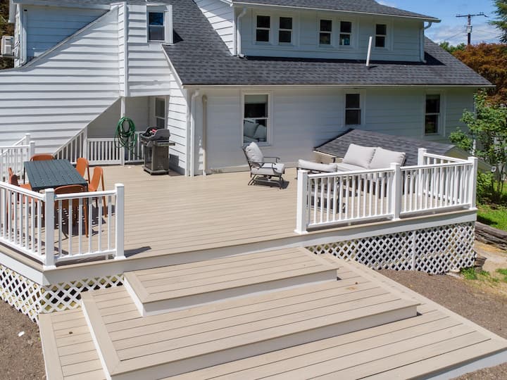 Maplewood Meadow: Hot Tub, 5 Mins To Kingston! - Rhinebeck, NY