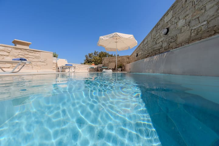 Evergreen Villa, Private Pool, A Peaceful Retreat - Kreta