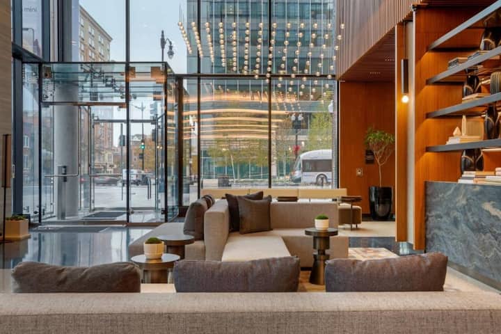 Your Dc Base | Lounge, Breakfast & Prime Location - Washington, DC