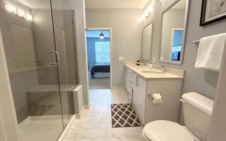 Aston - 4001n_default - Sandy Springs, GA