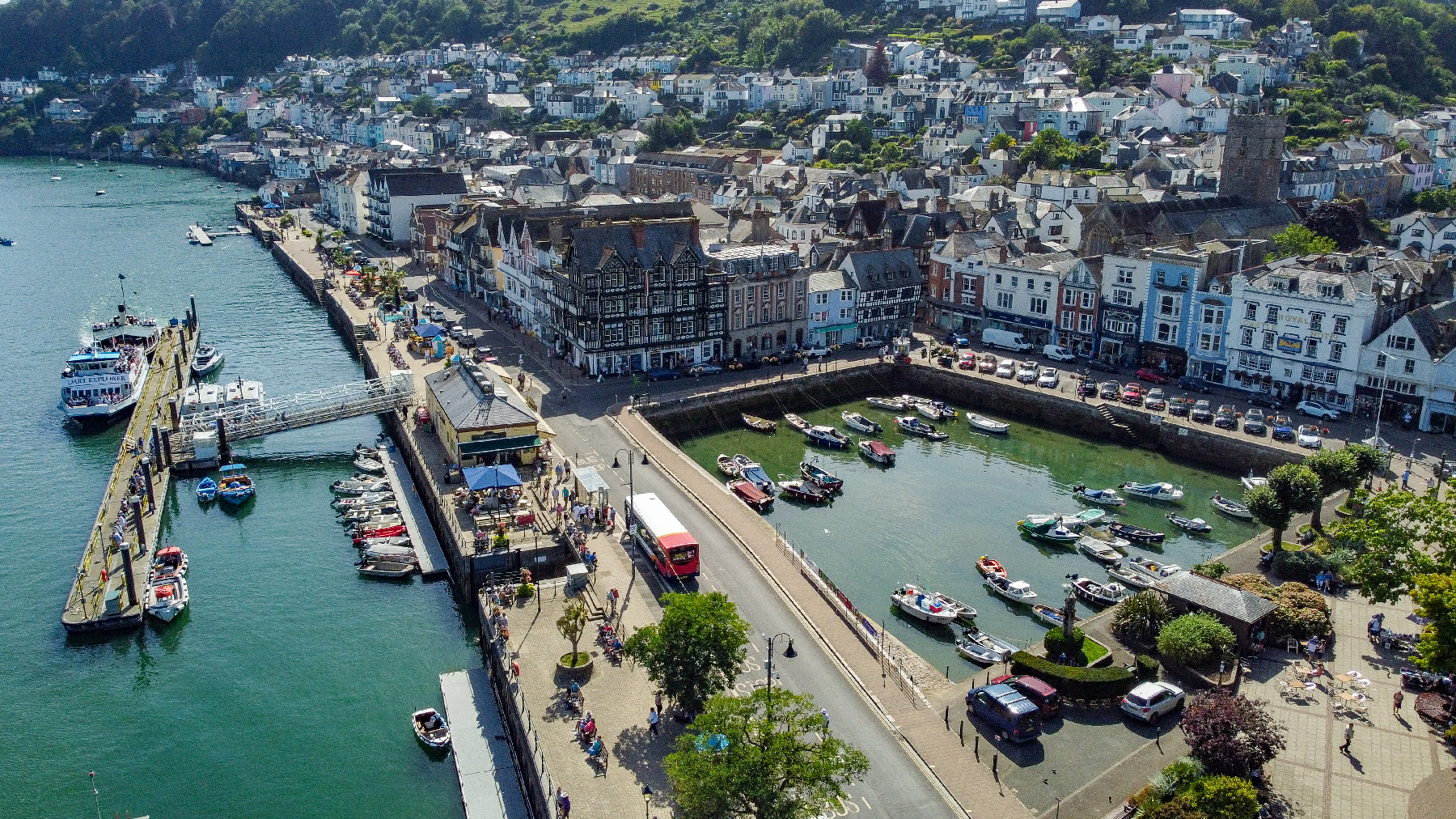 Stylish Coastal Living In The Heart Of Dartmouth - Dartmouth