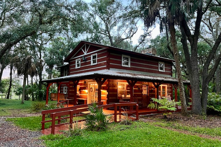 Spacious Sebring Family Cabin W/ Fun Barn + Yard! - Sebring, FL