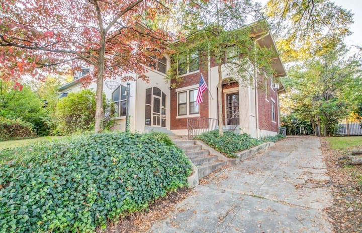 Mins To Downtown, Museum & Parks - Blue Hideaway - Memphis, TN