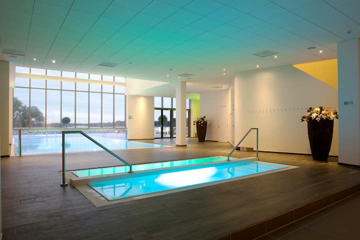 Convenient Stay In Helmond With Onsite Pool - Helmond