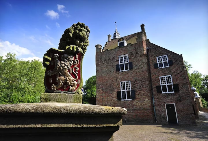 Stay Near Zeeland’s Coast In A Cozy Manor- 3 Units - Scharendijke