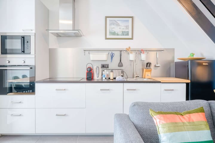 Charming & Central Stay With Terrace - Ghent