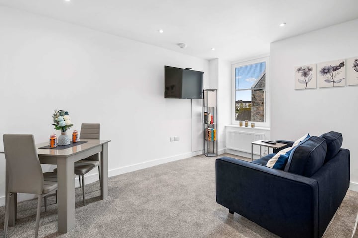 Modern 1br Apt - Short Walk To Town Centre +Sky Tv - Oban