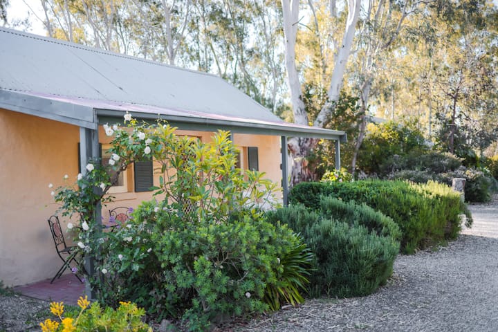 Donnybrook Cottages - Donnybrook - Clare