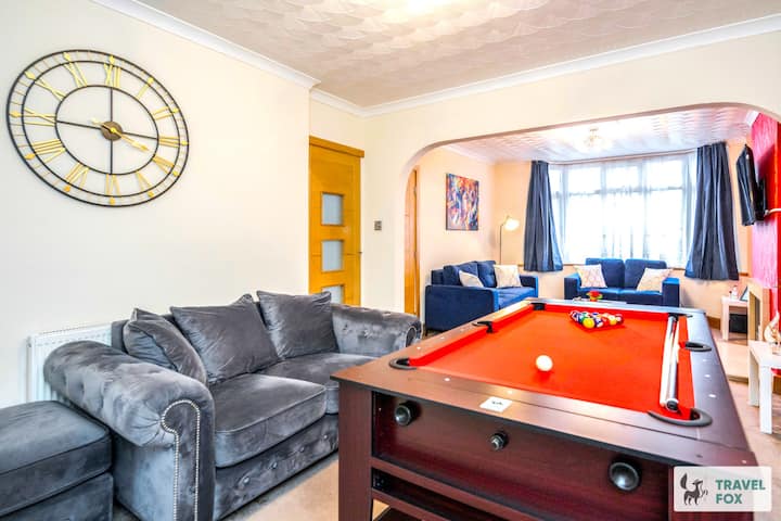 Louisa's Stay - Luton