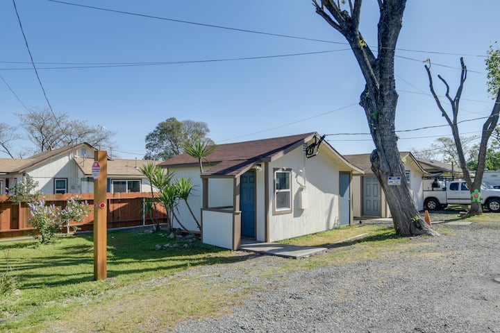 Studio 2 Mi To Feather River: Bring Your Pet! - Oroville, CA